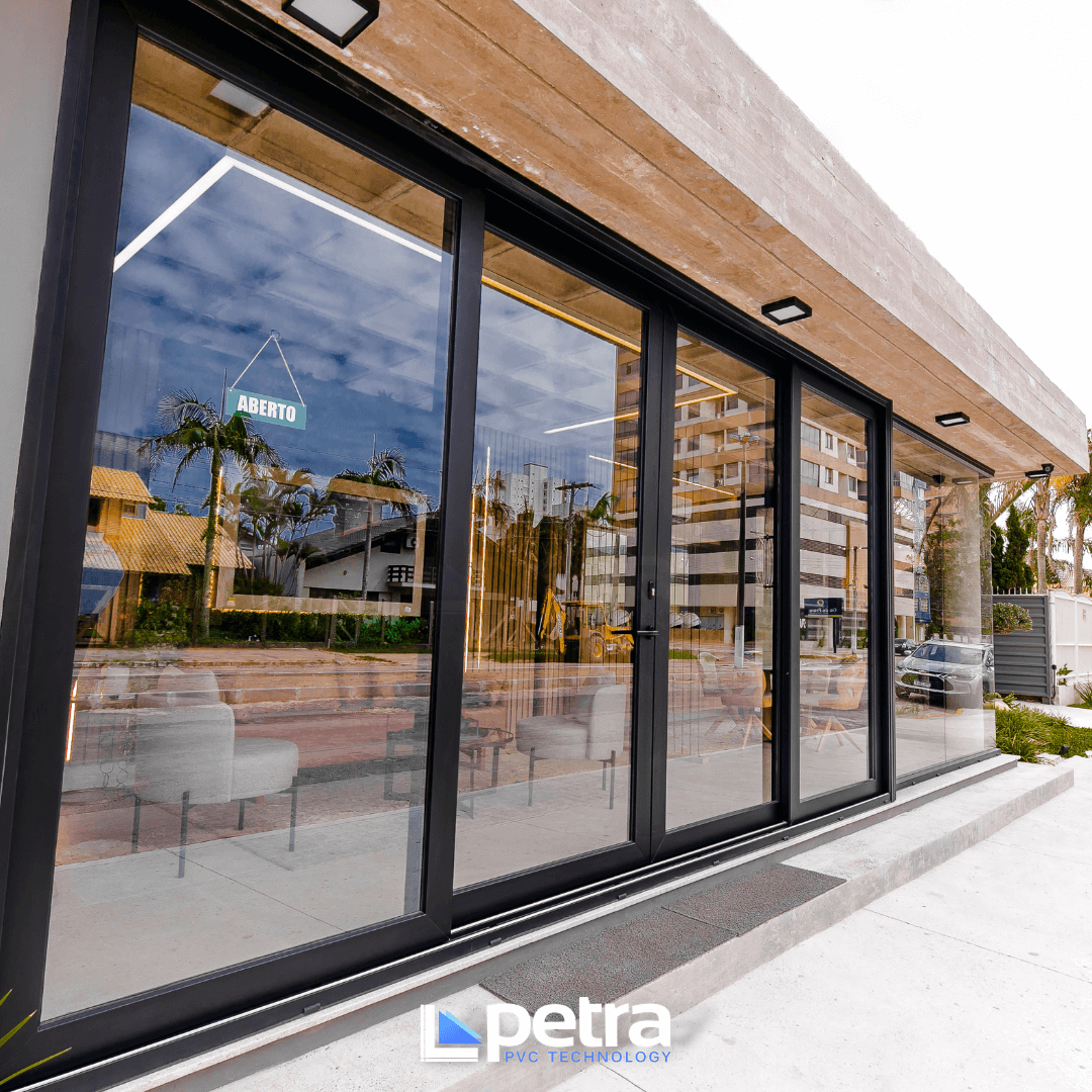 Renova Esquadrias em PVC